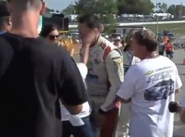 Mike Skeen's girlfriend Kelly Heaphy slaps Max Papis (Video)