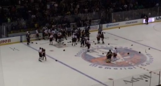 Brawl Breaks Out During Nypd Fdny Charity Hockey Game Video Larry