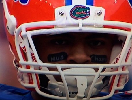 Florida DT Jon Bullard shows support for Will Muschamp with eye black