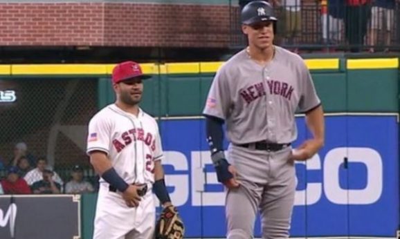 Jose Altuve standing next to Aaron Judge gets meme treatment