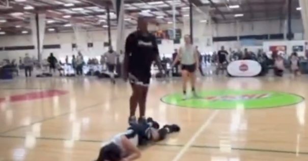 Ex-NBA player apologizes after daughter's violent sucker punch during game