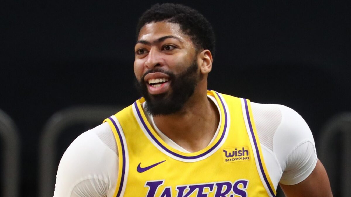 Anthony Davis sends his first message after being traded
