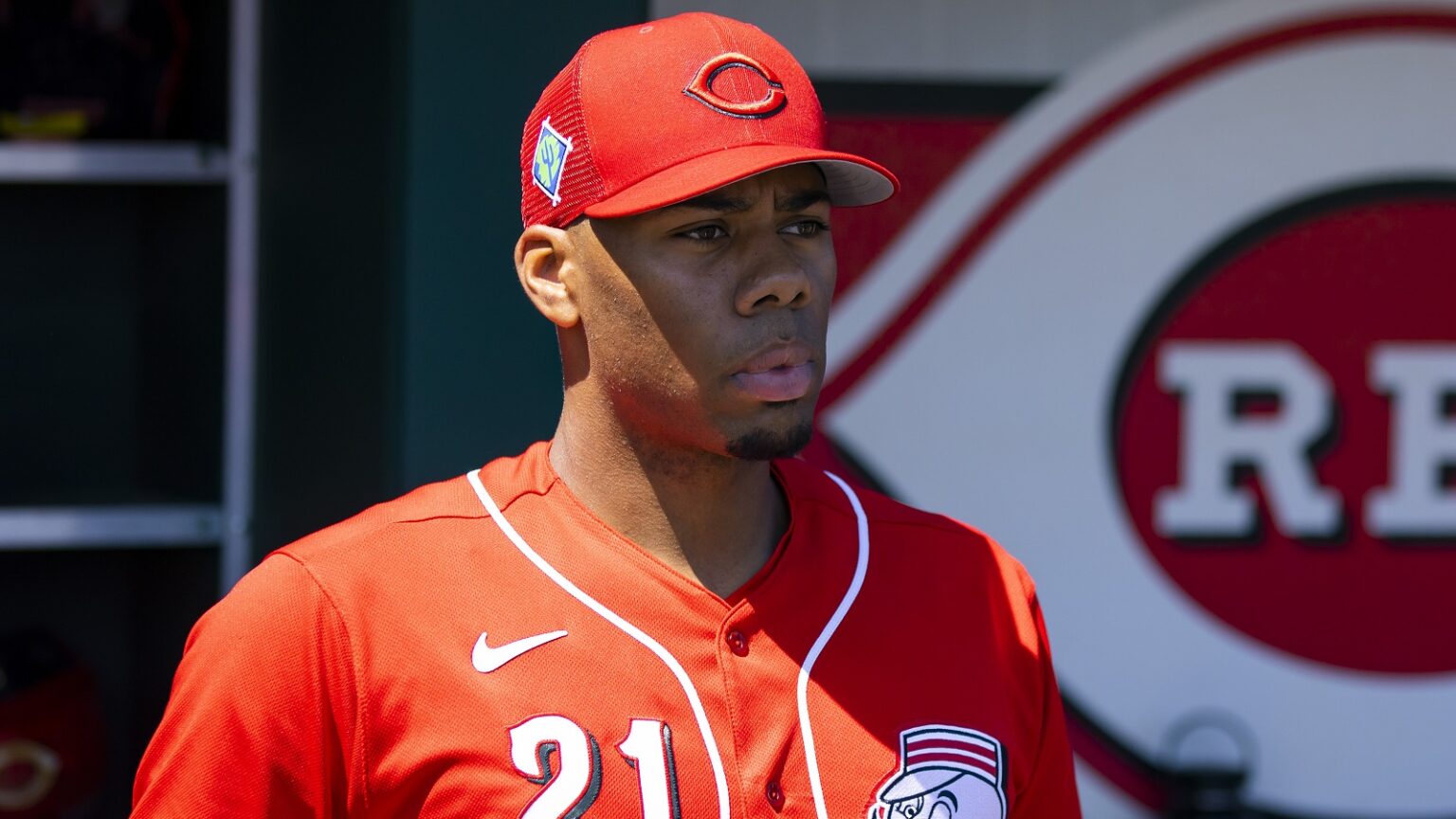 Reds' Hunter Greene set velocity record against Dodgers