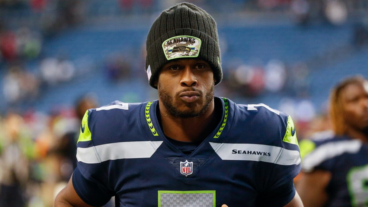 Report reveals Seahawks' wild first offer to Raiders that led to Geno ...