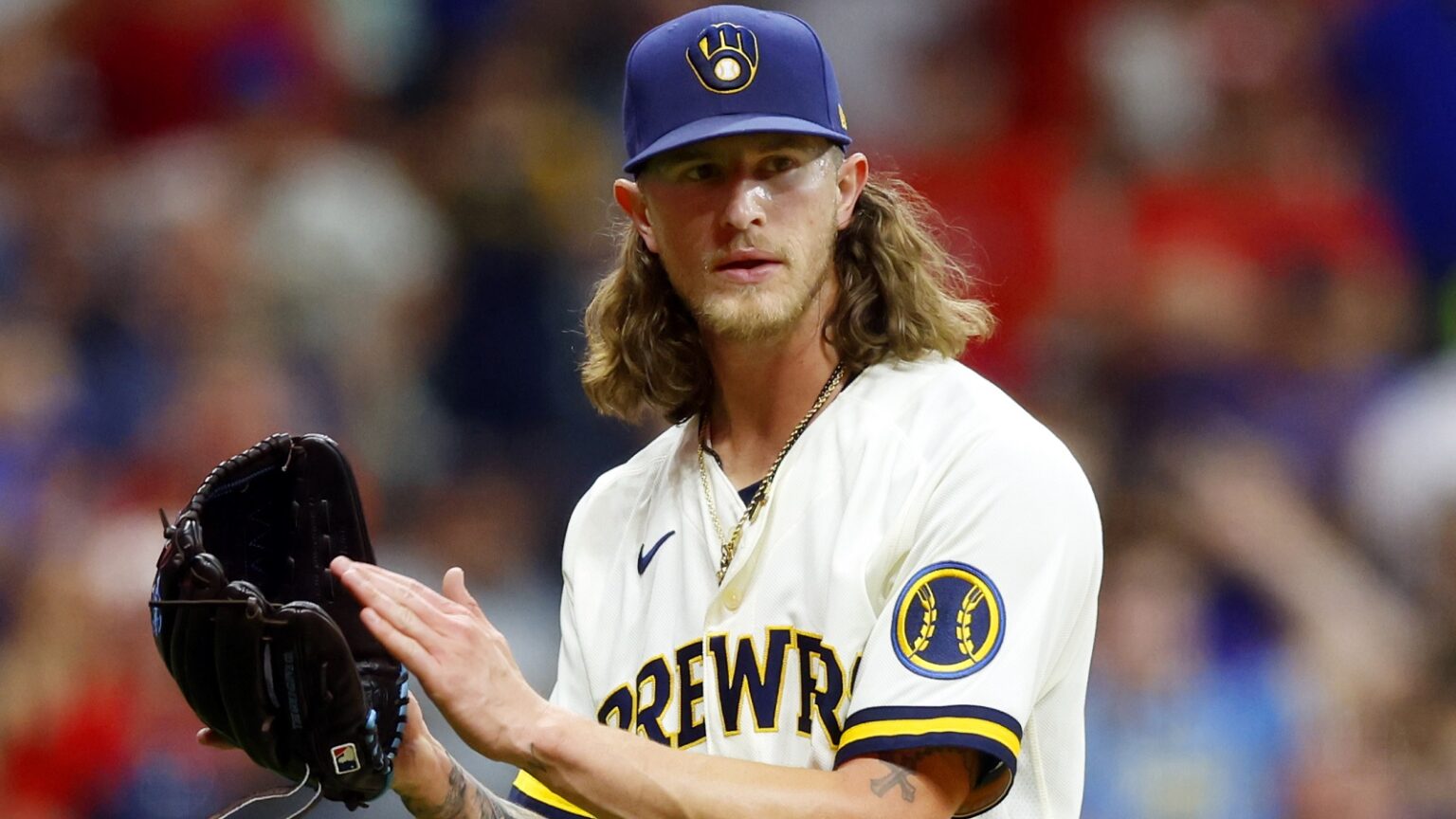 Josh Hader traded to Padres in blockbuster deal