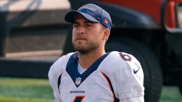 Broncos punter suffers injury during bizarre pregame warm-up
