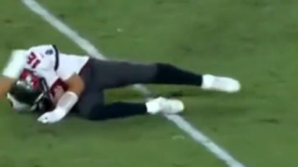 Tom Brady suffers arm injury on strip sack