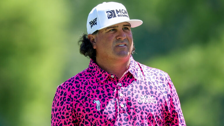 Pat Perez rips Tiger Woods over LIV Golf comments