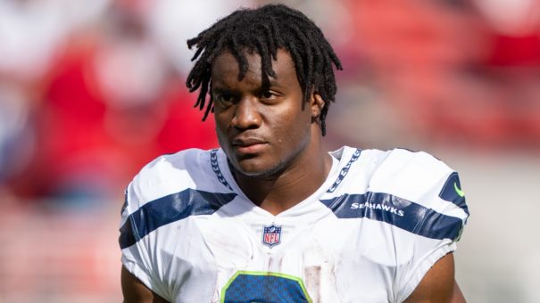 Kenneth Walker has great reaction to viral photo of Chargers fan