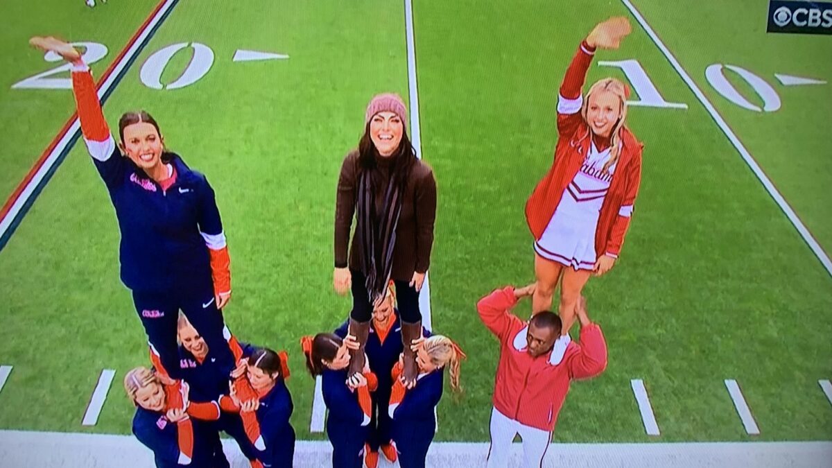 Cheerleader sisters Jordan and Payton Huguley on opposite sides of ...