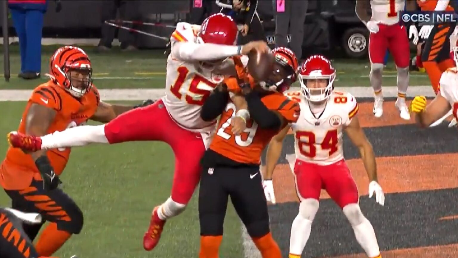 Patrick Mahomes went viral for his 'Space Jam' touchdown