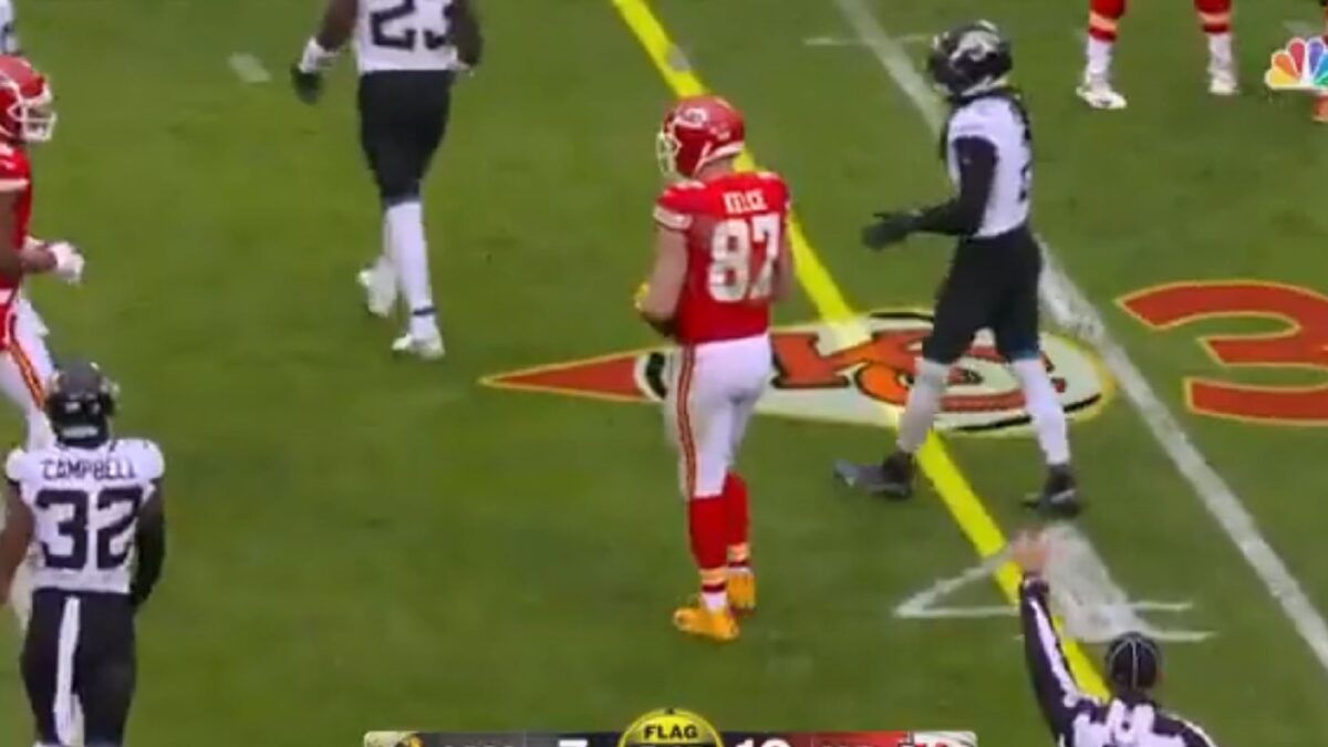 Referee Shawn Hochuli goes viral for hot mic moment during Chiefs ...