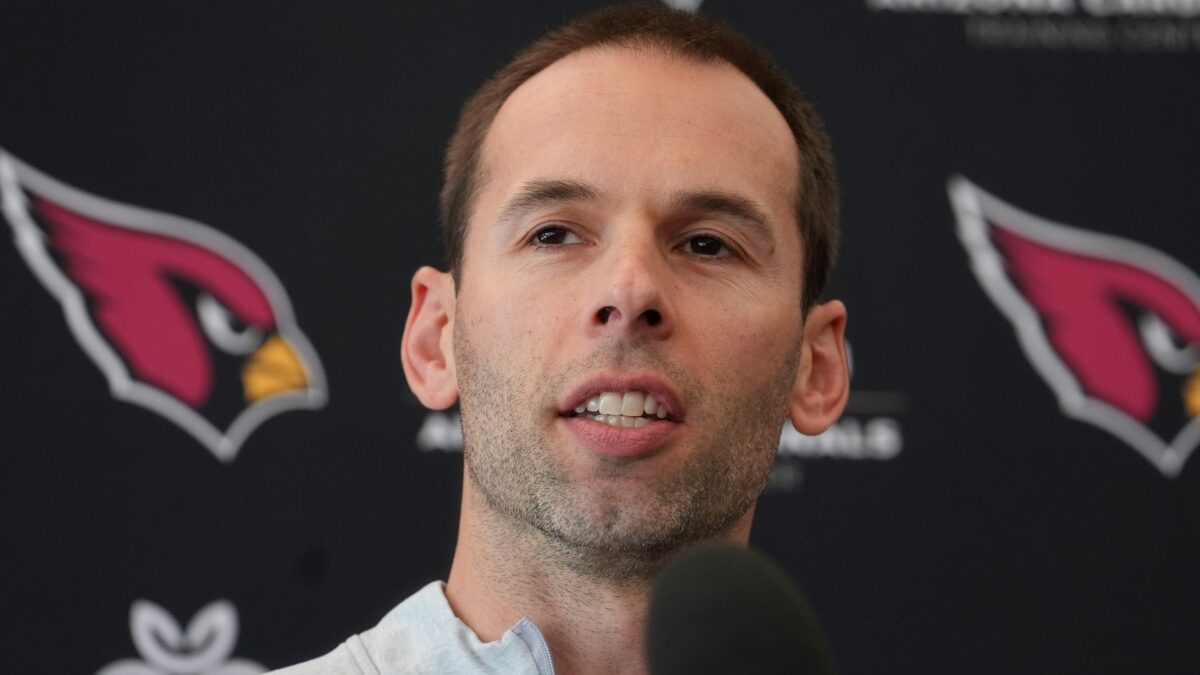 Cardinals get roasted over awkward Jonathan Gannon motivational speech