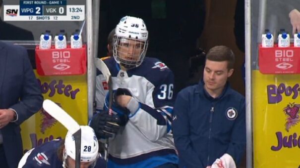 Jets' Morgan Barron returns to game after getting 75 stitches following ...