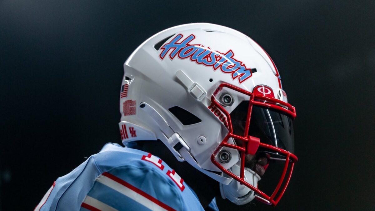 Houston's commemorative uniforms for season opener are going viral