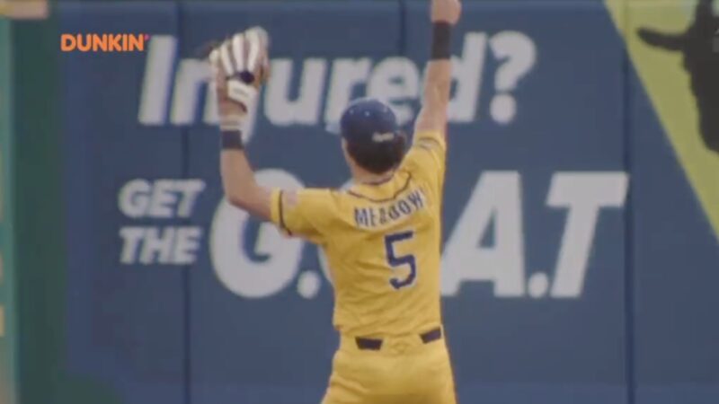 Savannah Bananas player goes viral for insane backflip catch