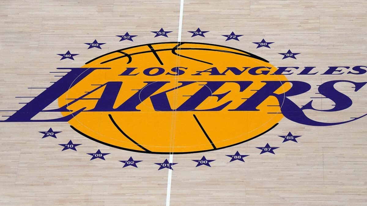 Lakers bolster frontcourt with signing of former top-5 pick