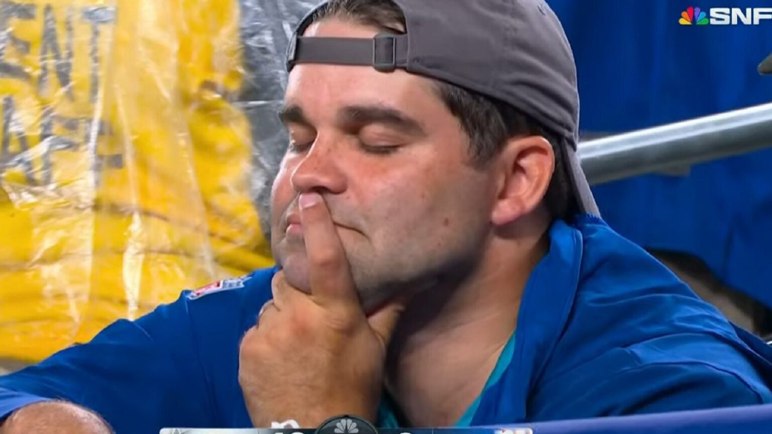 Giants fan goes viral for his reaction during ugly loss to Cowboys