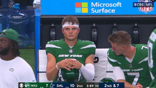 Zach Wilson sitting on Jets' bench gets meme treatment