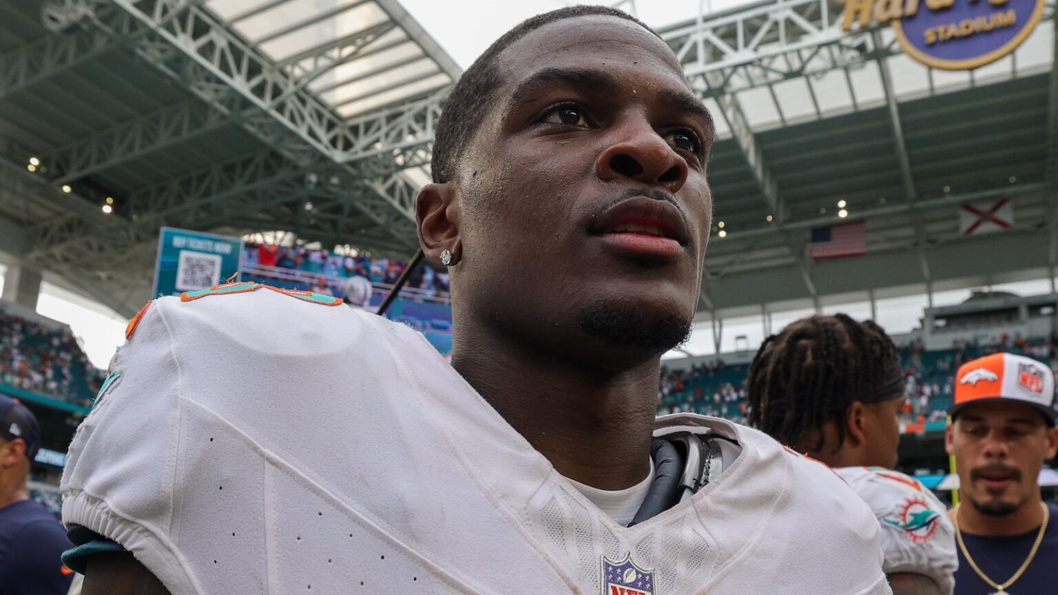 Dolphins make clear statement about De'Von Achane trade