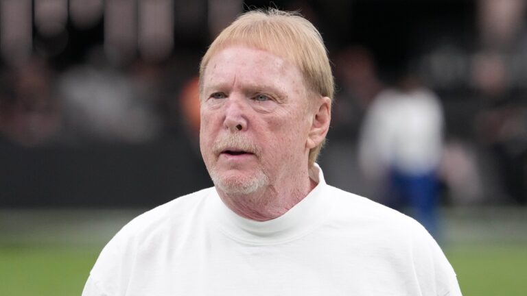 Mark Davis had brutally honest message for players before coaching change