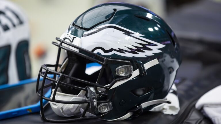 Two Eagles fans shot during Super Bowl parade