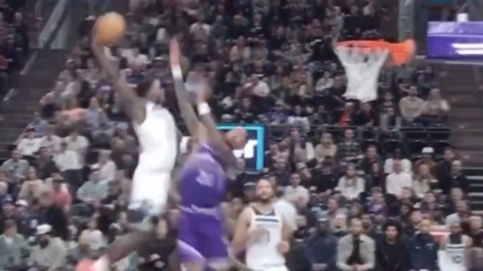 Crazy angle of Anthony Edwards' huge dunk goes viral