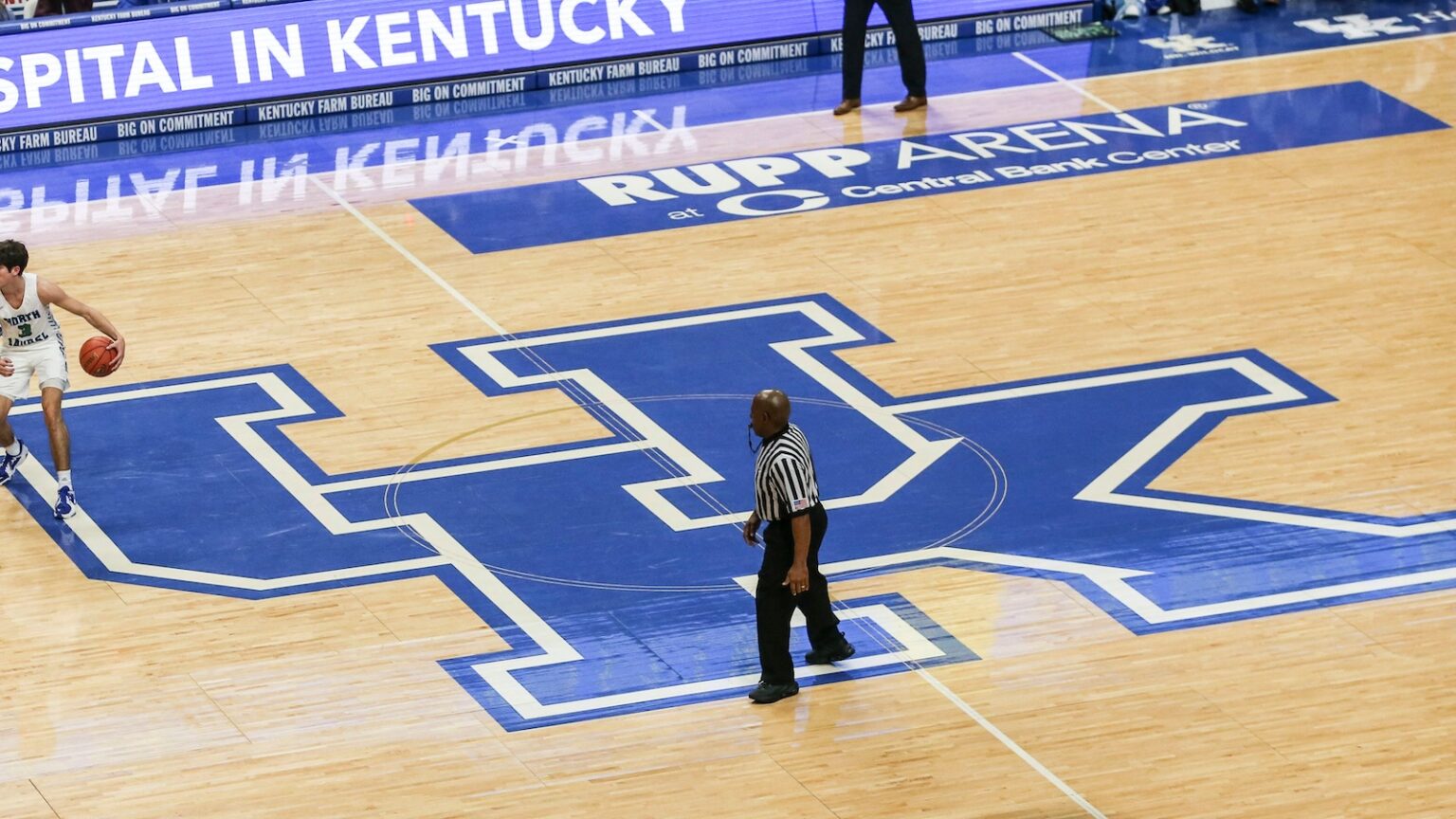 Kentucky scores huge name in transfer portal