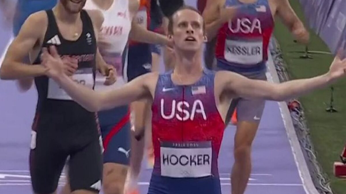 American Cole Hocker has great finish to win gold in 1500m