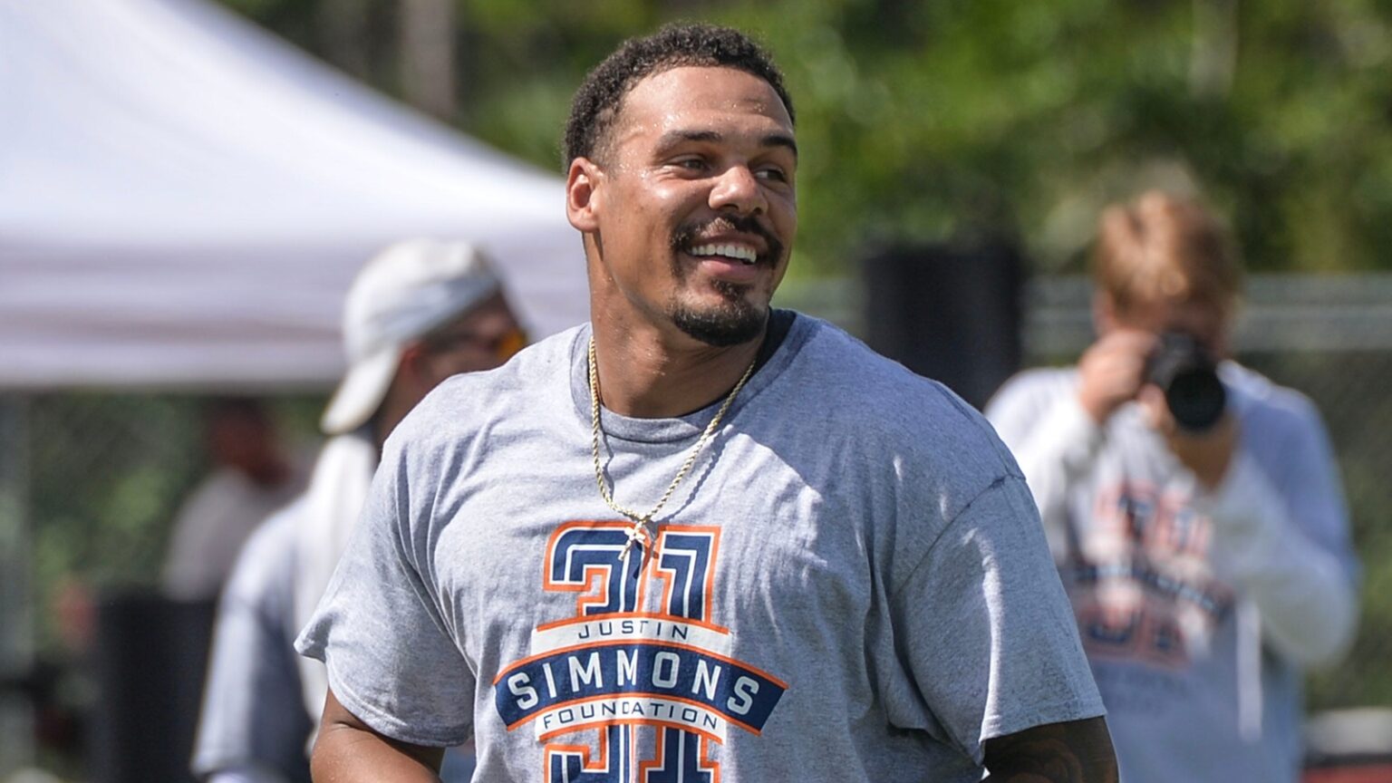 Pro Bowl safety choosing between 2 teams in free agency