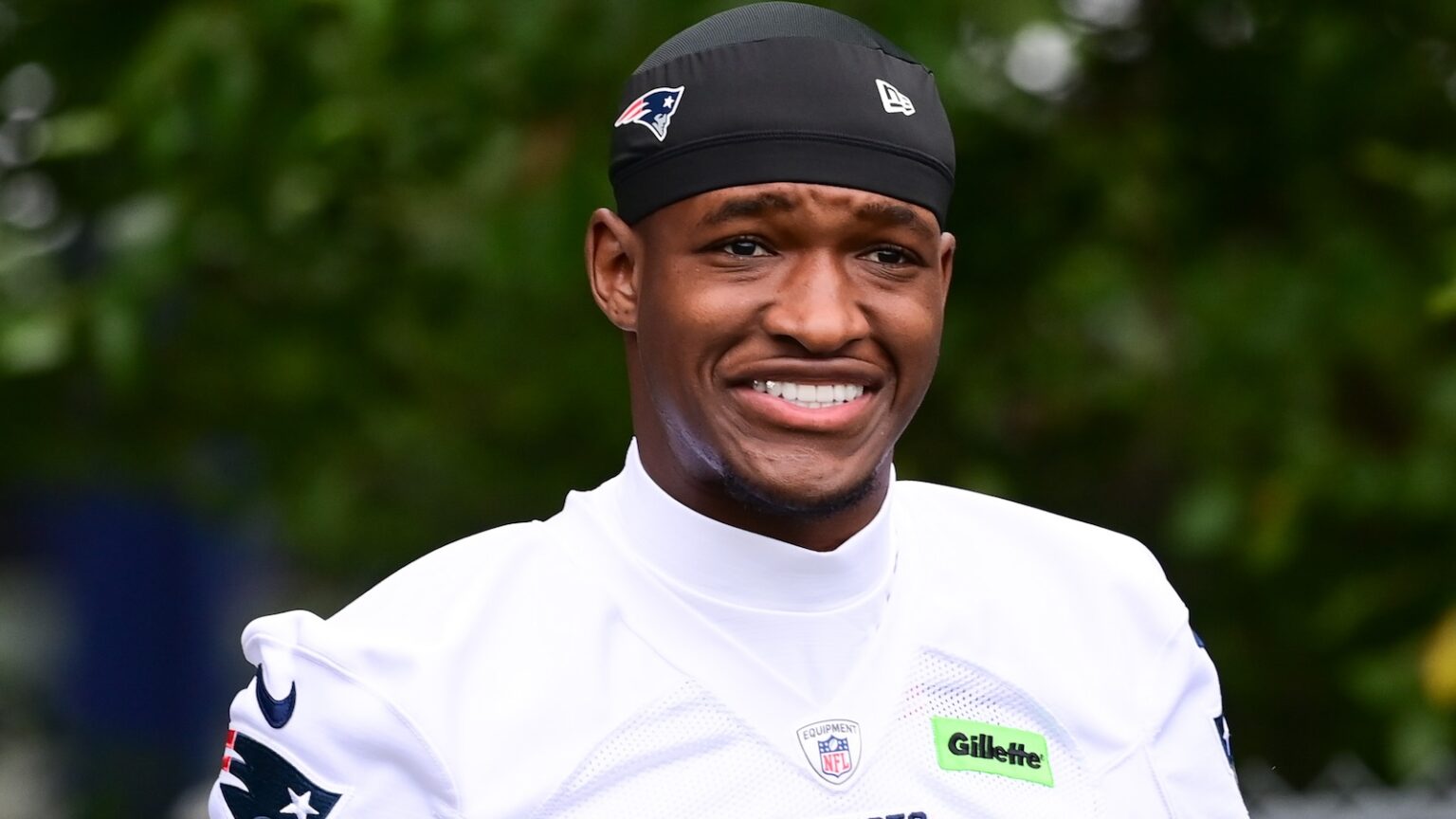 Patriots rookie Javon Baker rips officer on Instagram live after ...