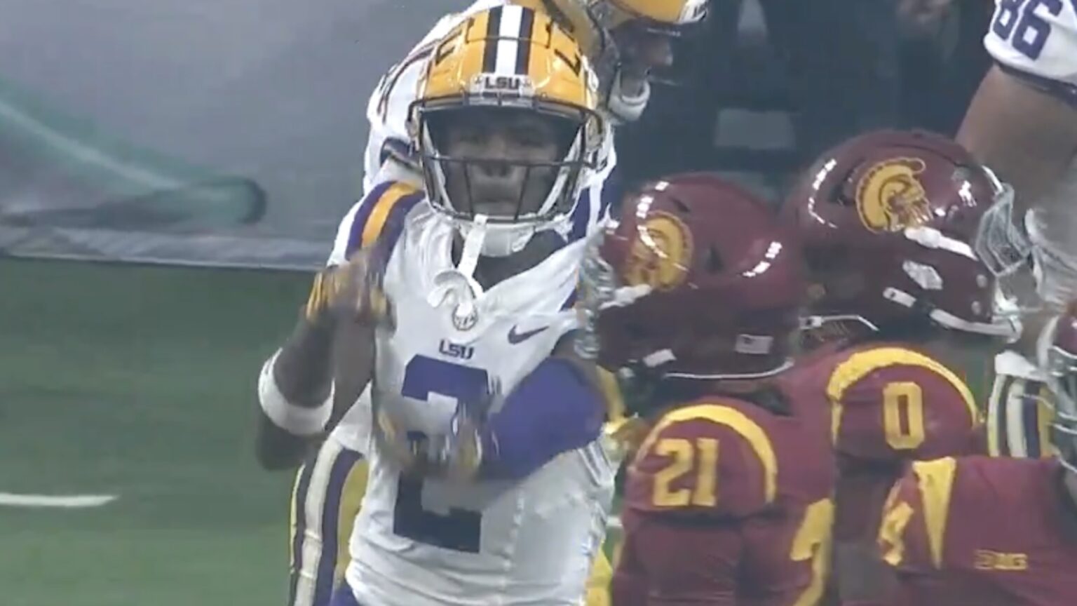 LSU WR Kyren Lacy gets penalty for pretending to shoot opponent
