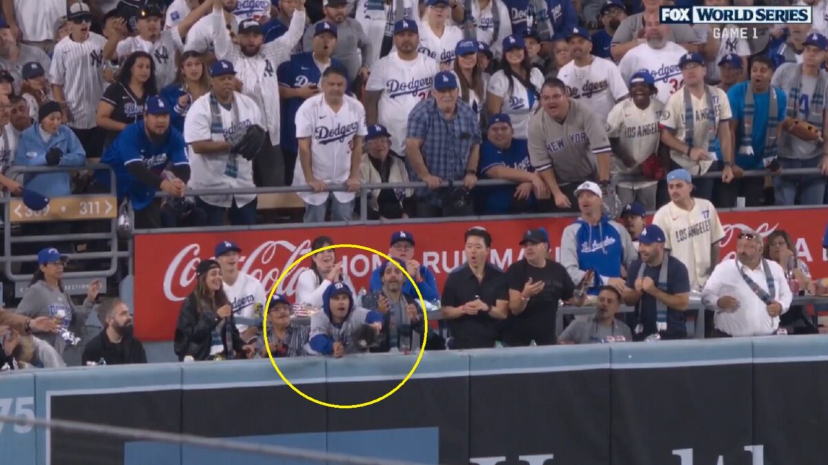 Dodgers fan commits interference during World Series Game 1