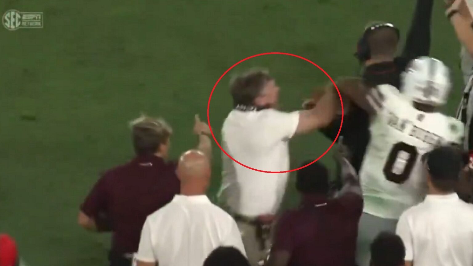 Kirby Smart shoves Mississippi State QB by sideline