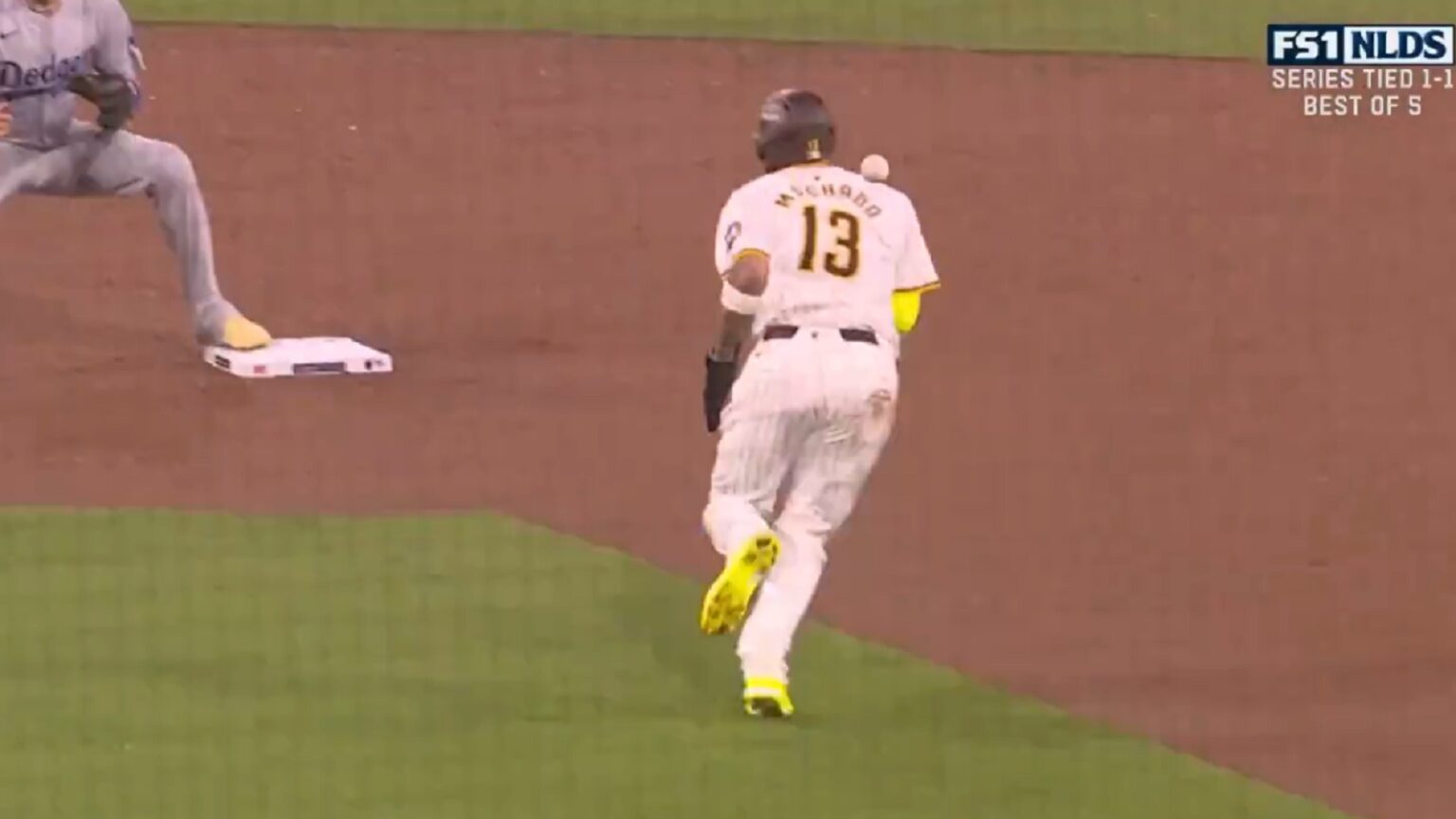 Dodgers get screwed on controversial Manny Machado baserunning ...