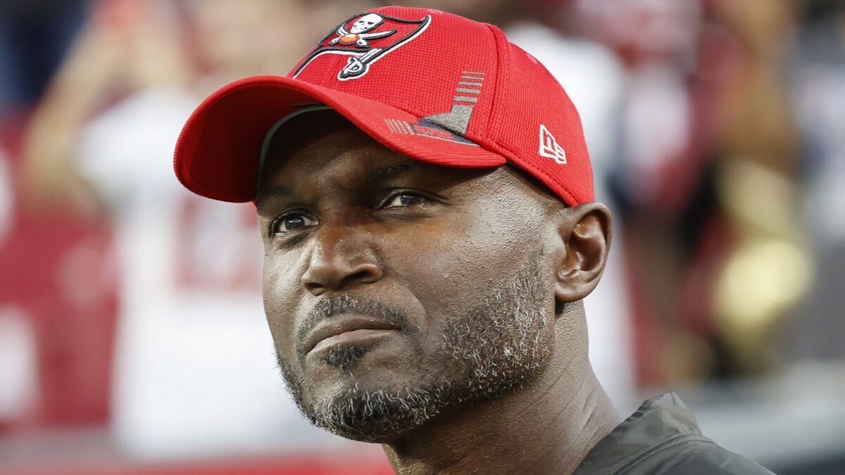 Buccaneers coach Todd Bowles slammed for controversial call vs. Chiefs