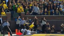 Referees make huge error on Oregon touchdown call