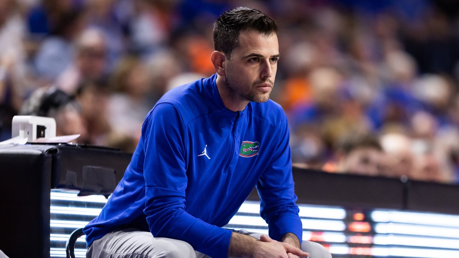 Florida coach lands meager bonus for winning national championship