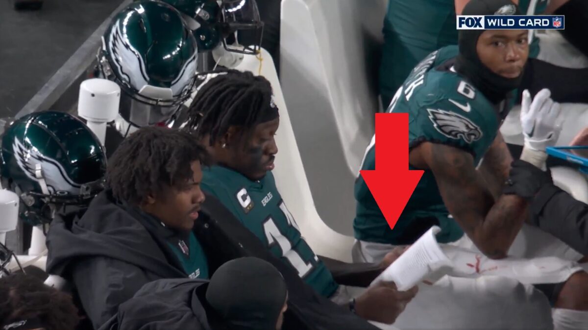 AJ Brown goes viral for his bizarre sideline move