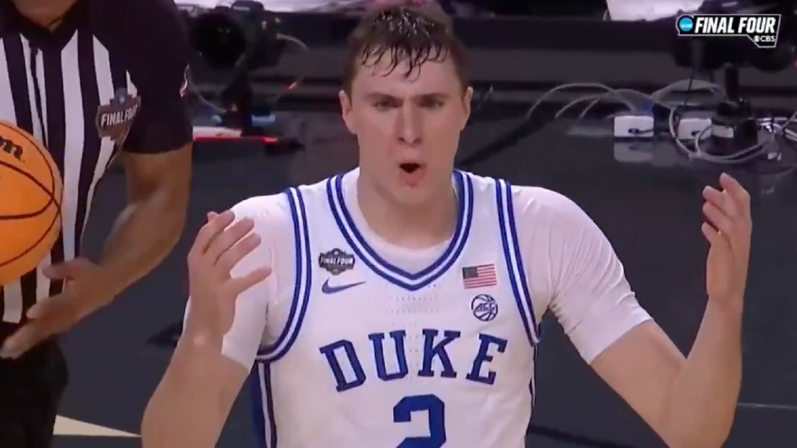 Cooper Flagg called for unbelievable foul at end of Duke collapse