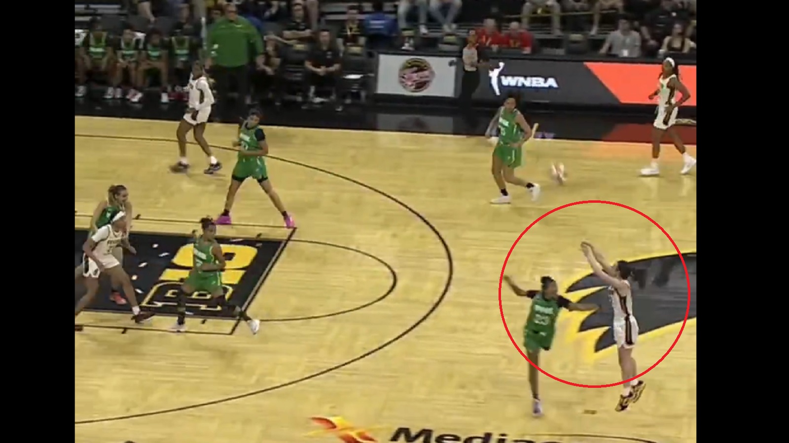 Caitlin Clark makes ridiculous 35-foot three-pointer against Brazil