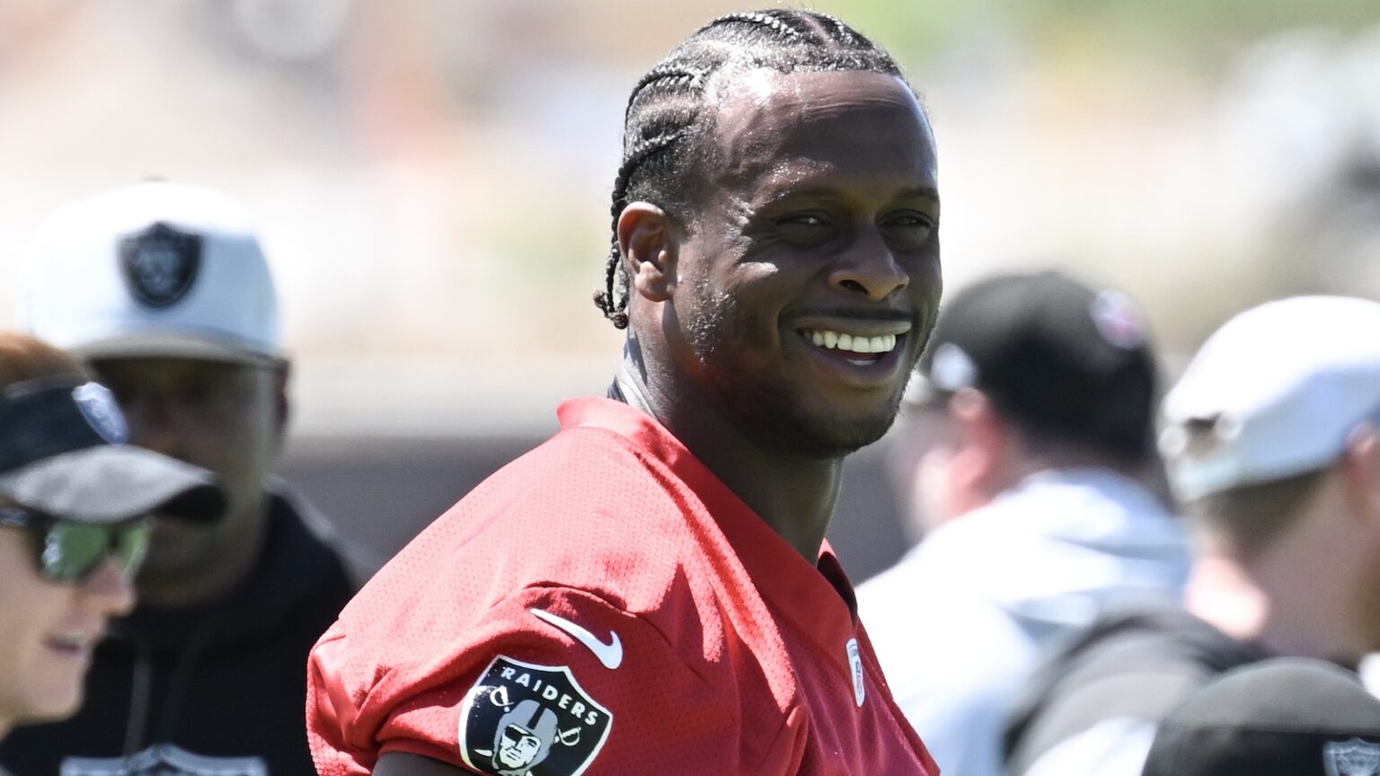 Raiders fans are torn on Geno Smith's new 4-word slogan