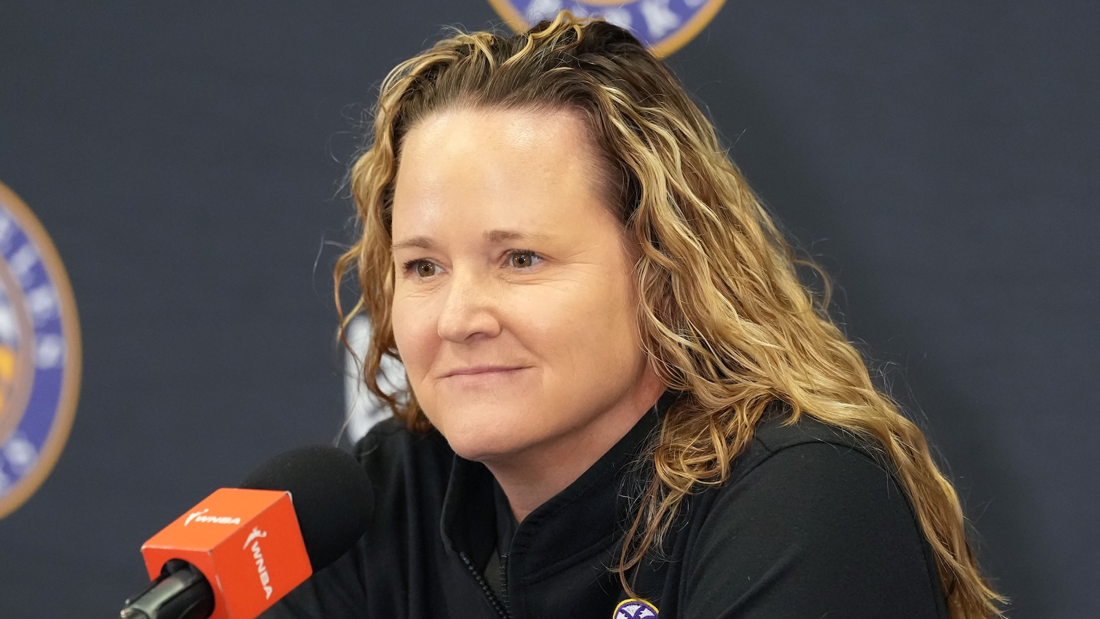 WNBA coach Lynne Roberts blasts 'dangerous' new trend from fans