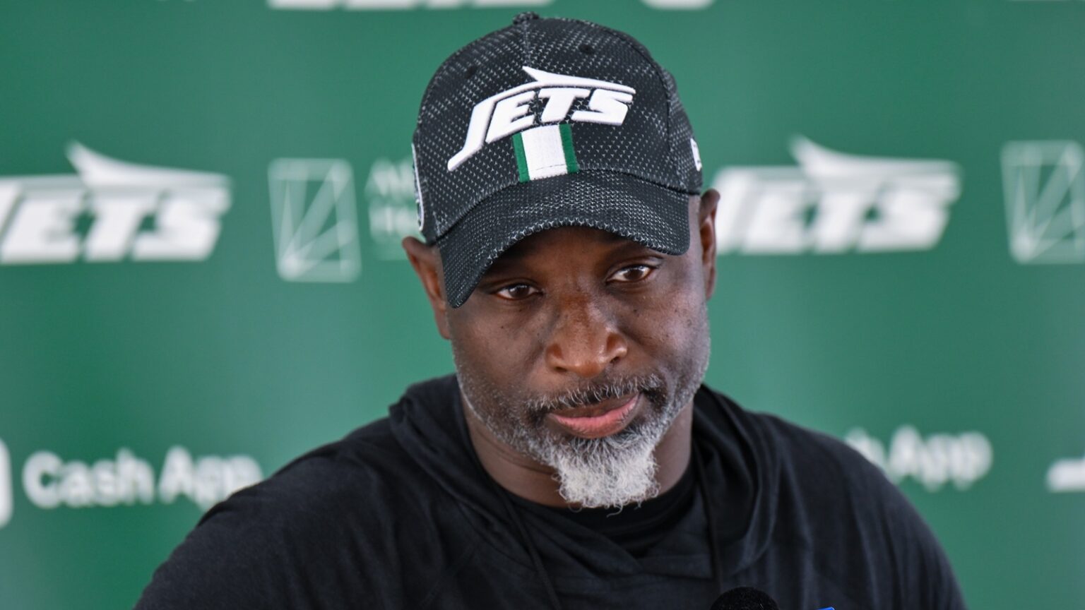 Fans all said the same thing about Jets' surprise pick at No. 2 overall