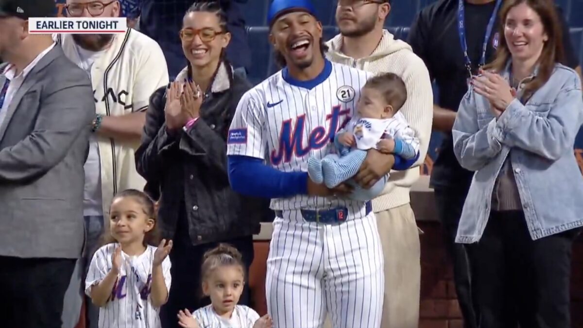 Francisco Lindor had the best reaction to his wife performing national ...