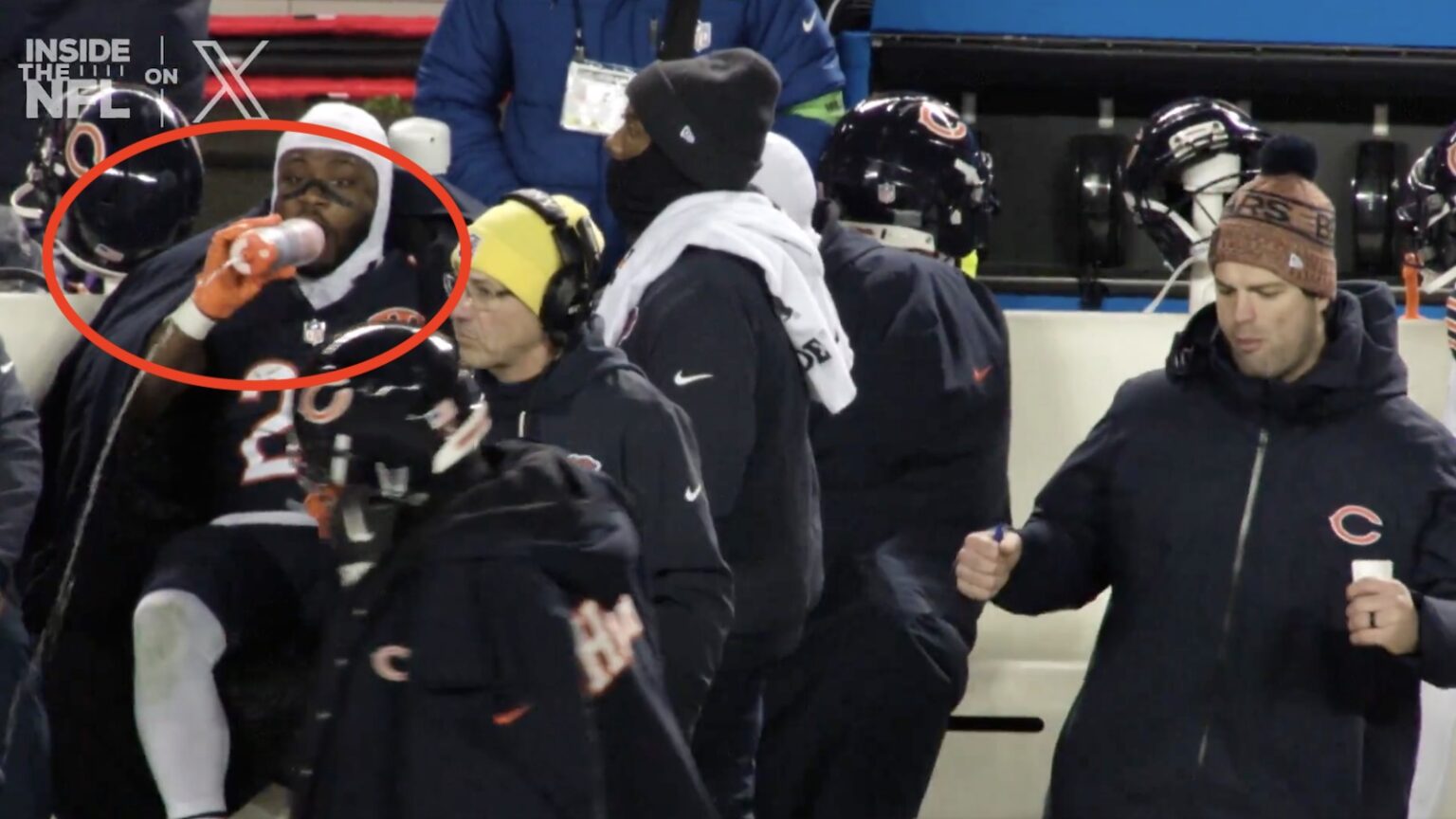Bears player had great reaction to his teammate's embarrassing blooper