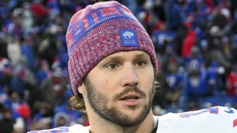 Josh Allen has glowing praise of new Bills WR DJ Moore