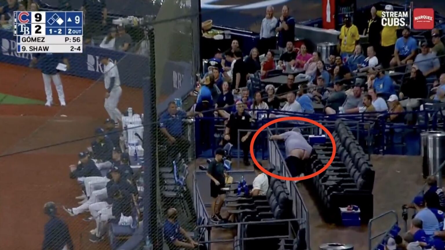Fan accidentally shows full moon on live broadcast trying to catch a ...