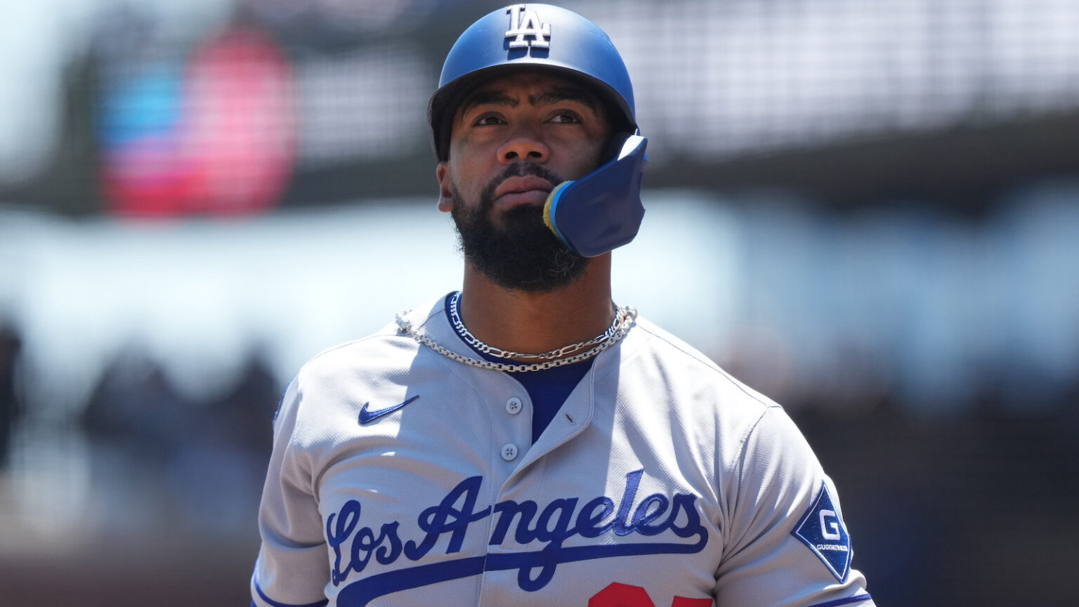Dodgers get rough injury news on Teoscar Hernandez