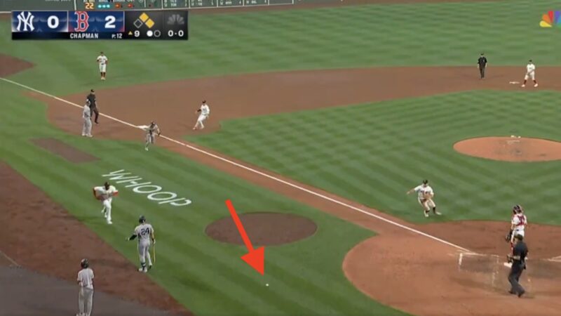 Red Sox Gold Glover made hilariously bad throw to blow 9th-inning lead ...